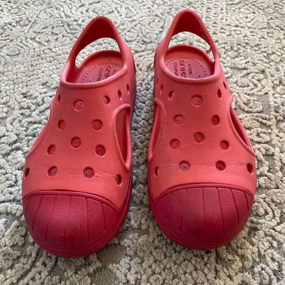 CROCS | Shoes | Girls Pink Crocs | Poshmark
